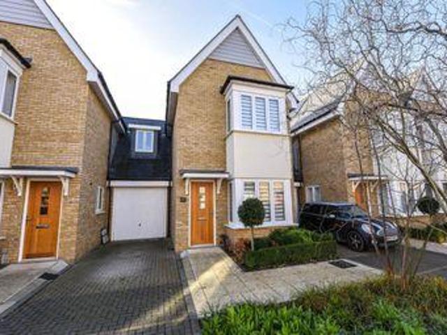 2 Bedrooms for rent in Nettleford Place, Lower Sunbury, Middlesex TW16