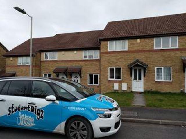 2 Bedrooms for rent in Neyland Drive, Penplas, Swansea SA5