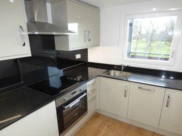 2 Bedrooms for rent in North Crescent, North Street, City Centre LS2
