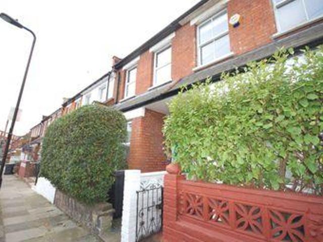 2 Bedrooms for rent in Oulton Road, London N15