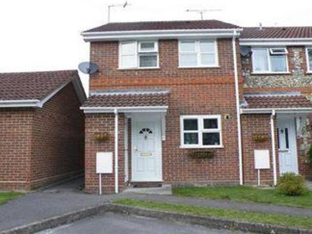 2 Bedrooms for rent in Alsford Close, Lightwater GU18