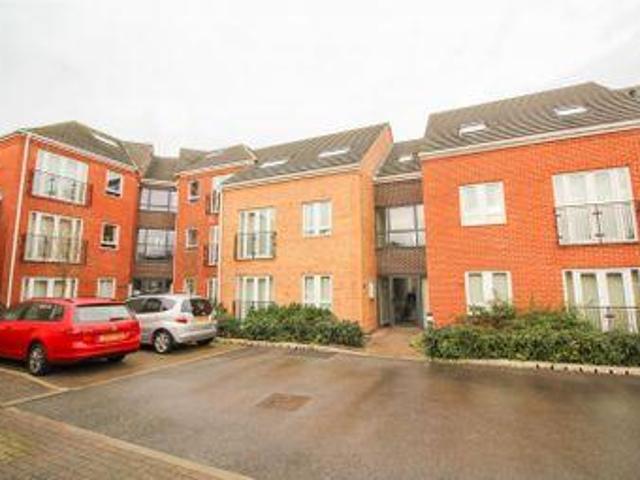 2 Bedrooms for rent in Askham Court, Radcliffe Road, Gamston NG2