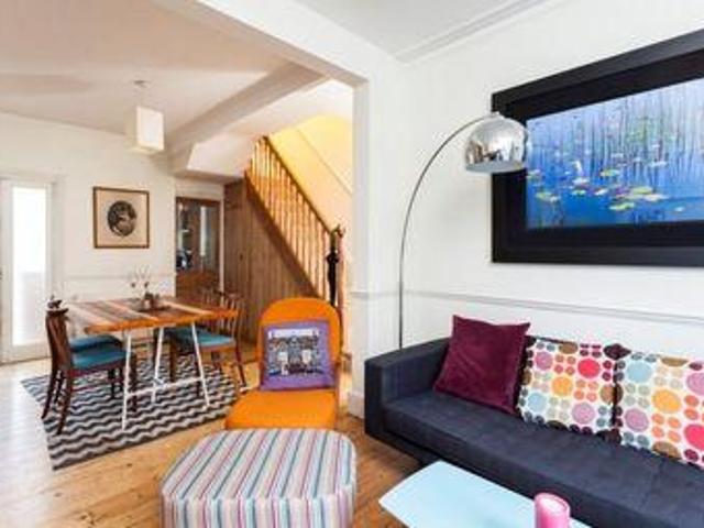 2 Bedrooms for rent in Ashbury Road, Battersea SW11