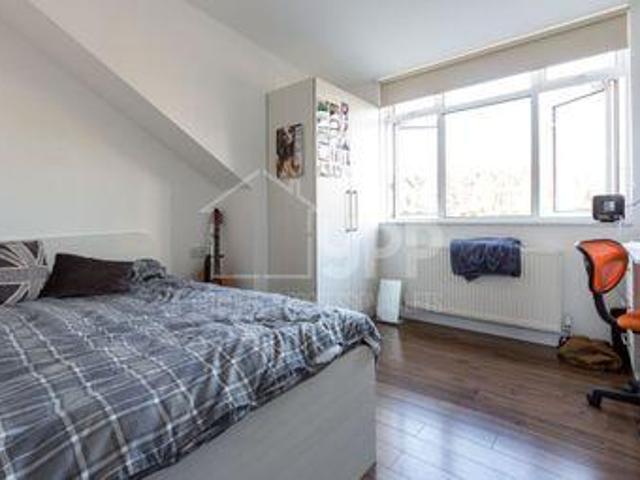 2 Bedrooms for rent in Belle Vue Road, Hyde Park, Leeds LS3