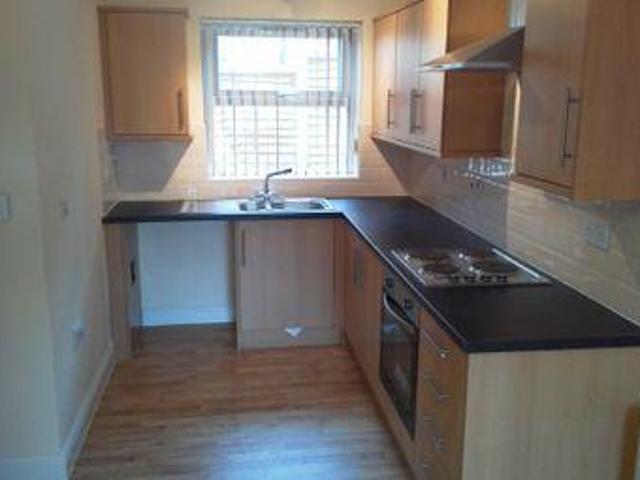 2 Bedrooms for rent in Bentley Parade, Meanwood, Leeds LS6
