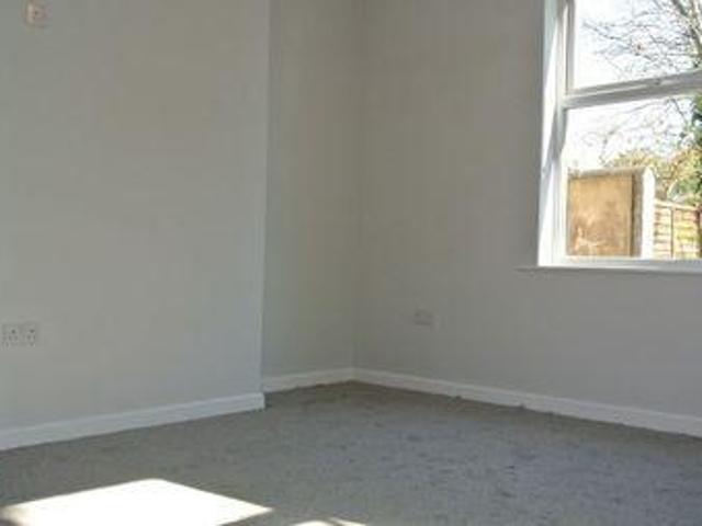 2 Bedrooms for rent in Bruce Road, Sheffield S11