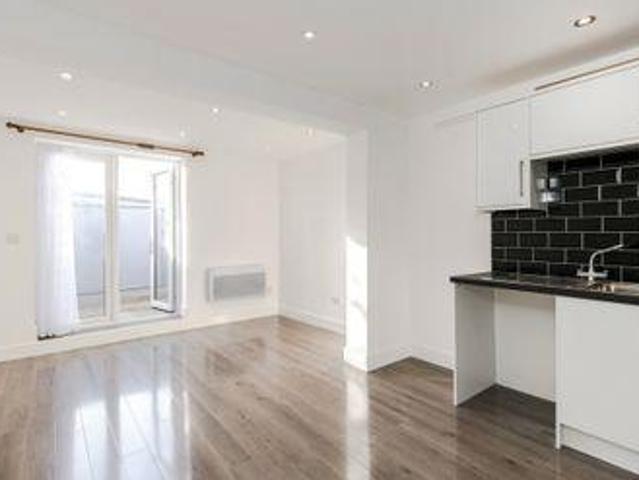 2 Bedrooms for rent in Cambridge Road, Kingston Upon Thames KT1