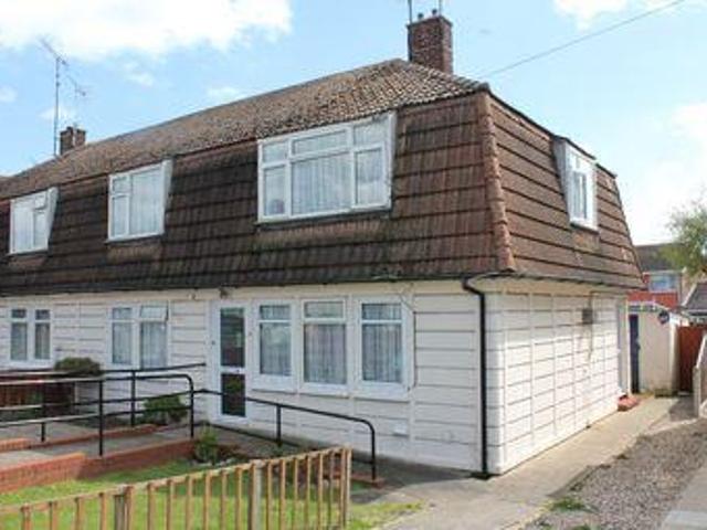 2 Bedrooms for rent in Clacton On Sea, Essex CO15