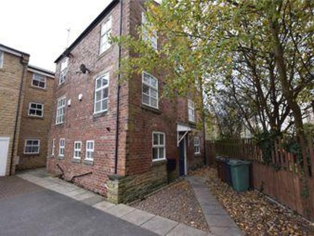 2 Bedrooms for rent in Claremont, Pudsey, Leeds, West Yorkshire LS28