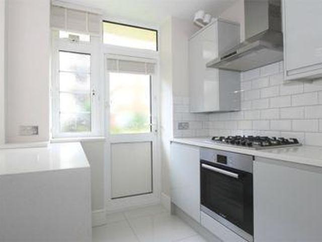 2 Bedrooms for rent in Eamont Court, Shannon Place, St Johns Wood, London NW8