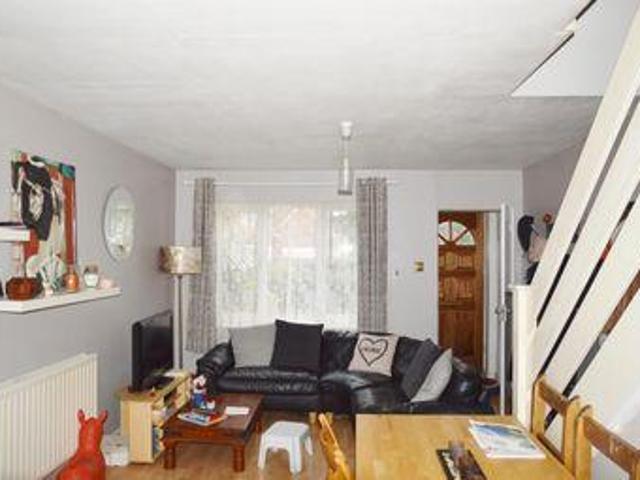 2 Bedrooms for rent in Elmley Close, London E6