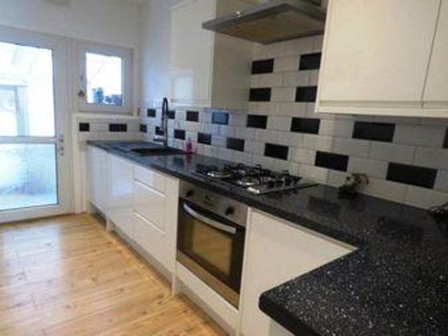2 Bedrooms for rent in Essex Road, Barking IG11