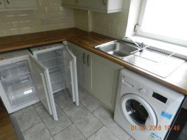 2 Bedrooms for rent in Glenroy Street, Cardiff CF24