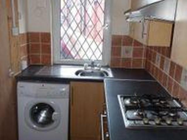 2 Bedrooms for rent in Harold Avenue, Hyde Park, Leeds LS6