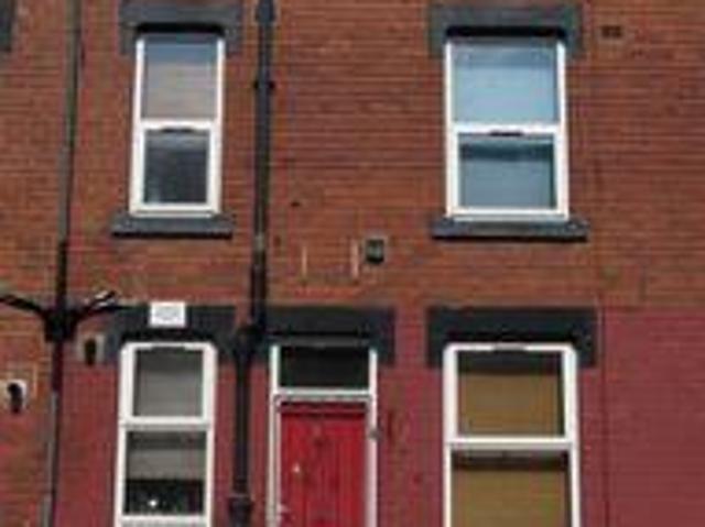 2 Bedrooms for rent in Harold Road, Hyde Park, Leeds LS6