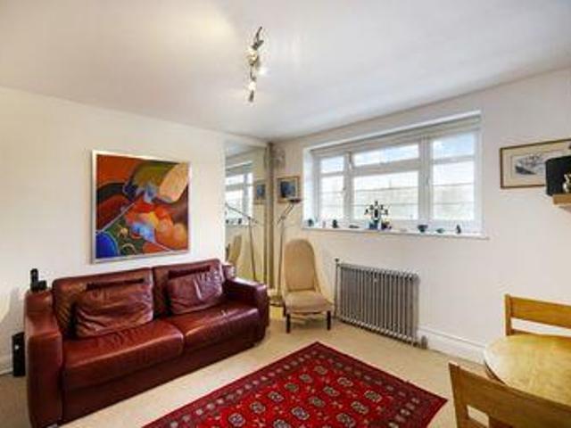 2 Bedrooms for rent in Hartington Road, London W4