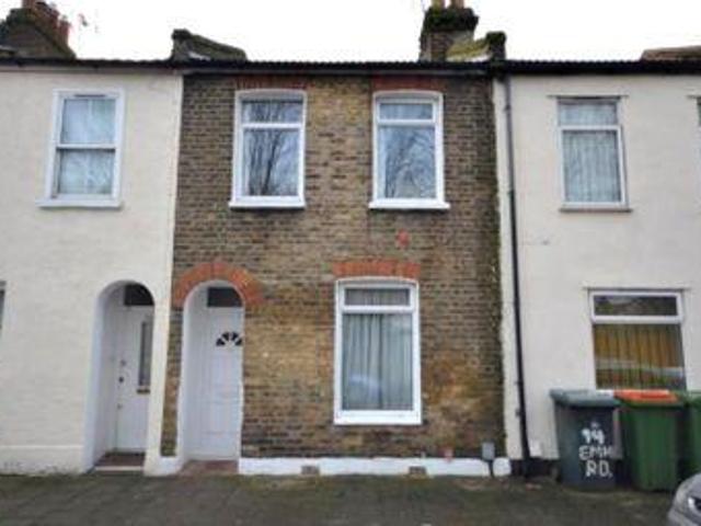 2 Bedrooms for rent in Helena Road, Plaistow E13