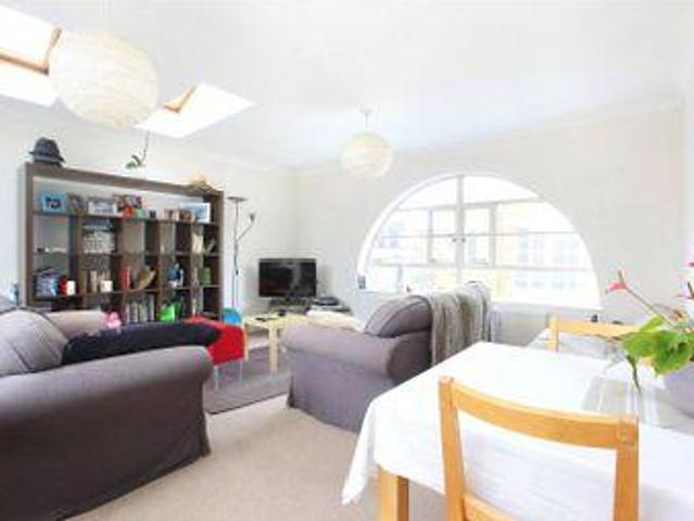 2 Bedrooms for rent in Hillgate Place, Clapham South, London SW12