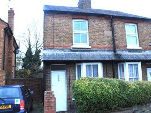 2 Bedrooms for rent in Hillside, Slough SL1