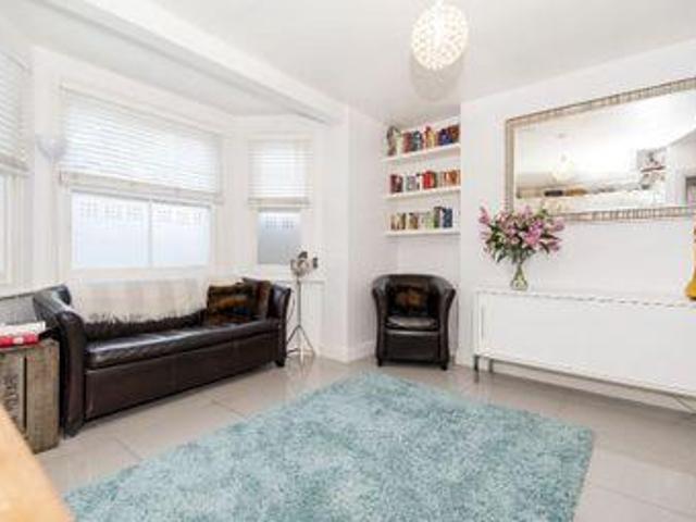 2 Bedrooms for rent in Ickburgh Road, Hackney, London E5