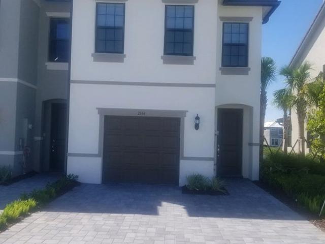 2 BEDROOMS FOR RENT IN LUXURY COMPLEX
