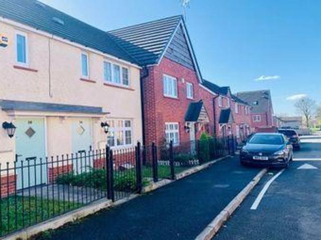 2 Bedrooms for rent in Langworthy Road, Manchester M40
