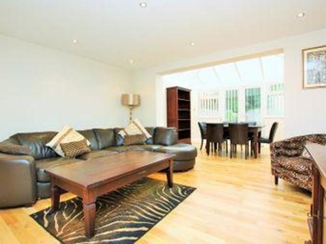 2 Bedrooms for rent in Linksway, Hendon NW4