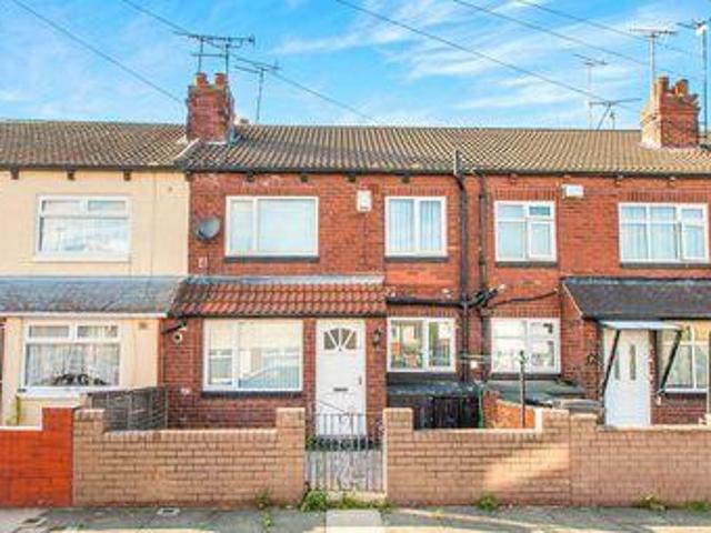 2 Bedrooms for rent in Longroyd Grove, Leeds LS11