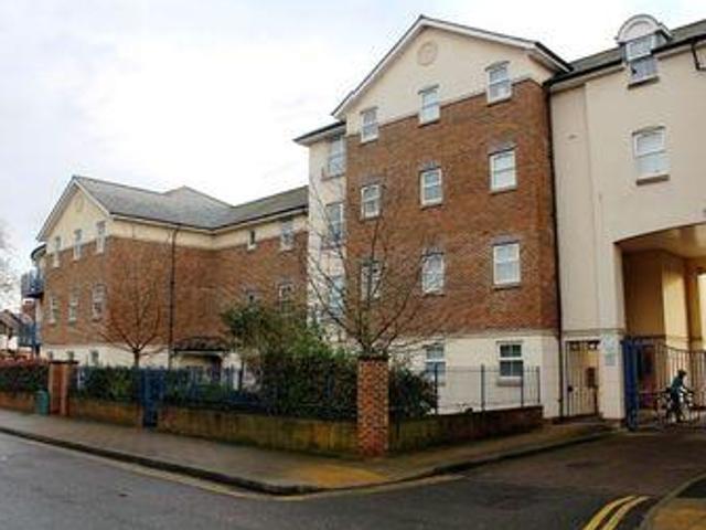 2 Bedrooms for rent in Lower Kings Road, Kingston Upon Thames KT2