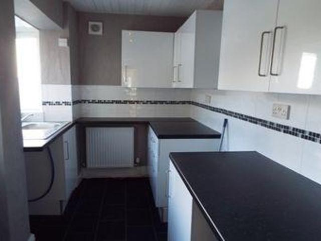 2 Bedrooms for rent in Peart Street, Burnley BB10