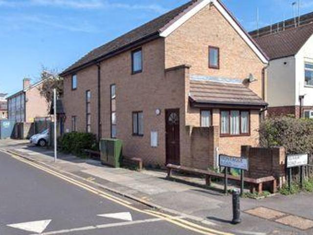 2 Bedrooms for rent in Pelham Road, London SW19