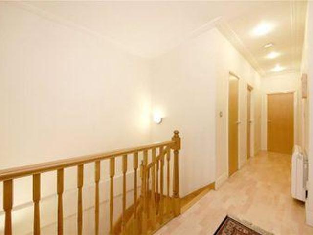 2 Bedrooms for rent in Prescot Street, London E1