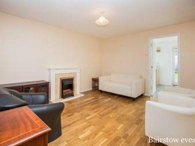 2 Bedrooms for rent in Quaker´s Place, London E7
