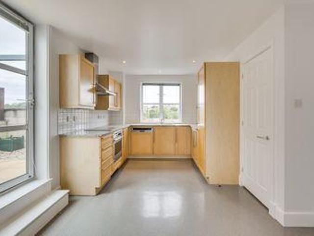 2 Bedrooms for rent in Raymond Road, London SW19