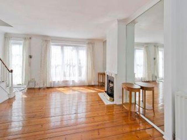 2 Bedrooms for rent in Red Anchor Close, Chelsea SW3