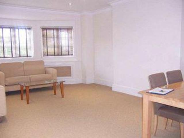 2 Bedrooms for rent in Redington Road, London NW3