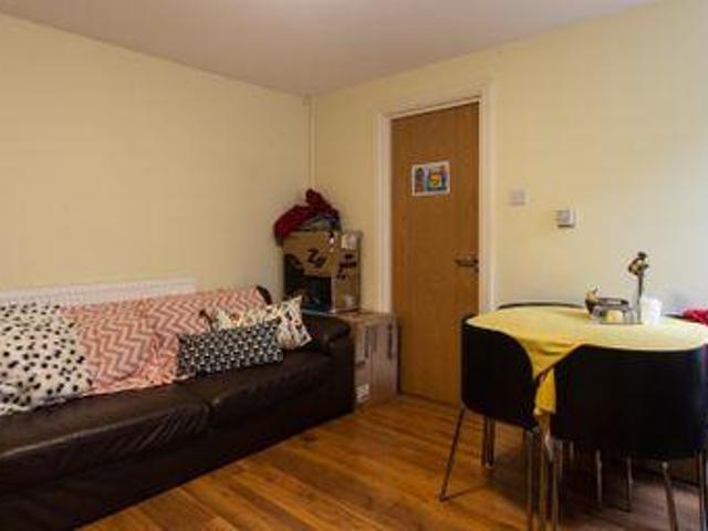 2 Bedrooms for rent in Richmond Crescent, Roath, Cardiff CF24