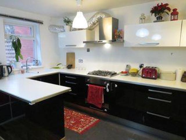 2 Bedrooms for rent in Rillbank Lane, Hyde Park, Leeds LS3