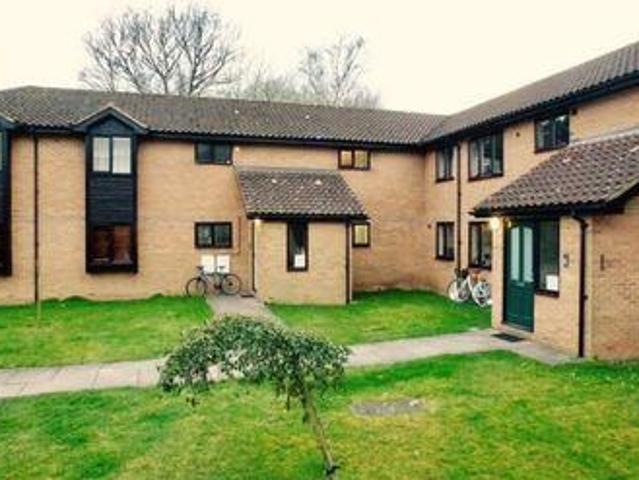 2 Bedrooms for rent in St. Albans Road West, Hatfield AL10