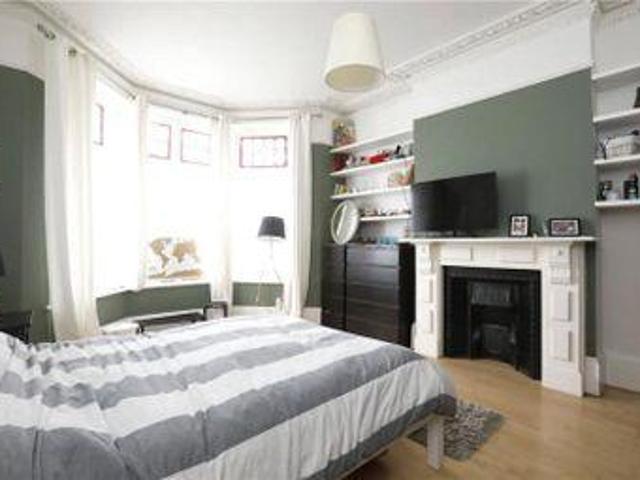 2 Bedrooms for rent in Salford Road, London SW2