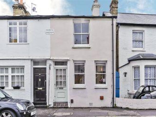2 Bedrooms for rent in Sandycombe Road, Kew, Richmond, Surrey TW9
