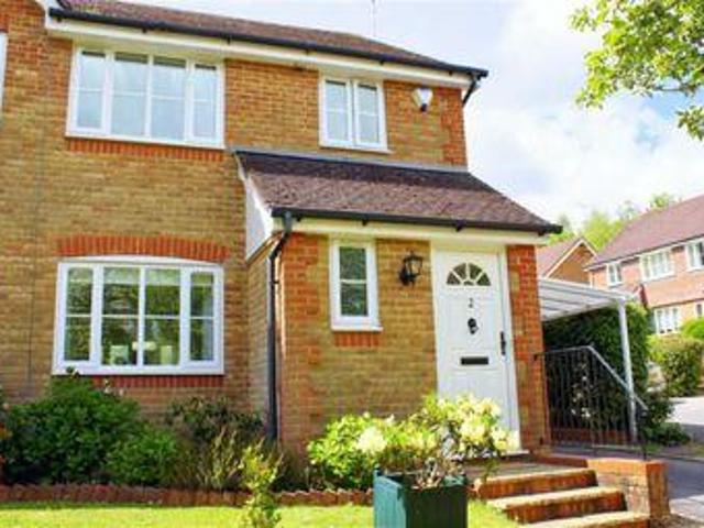 2 Bedrooms for rent in The Paddocks, Sevenoaks TN13