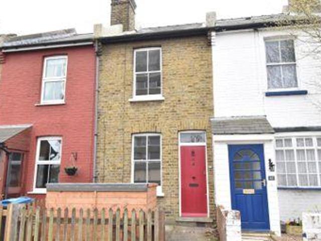 2 Bedrooms for rent in Vincent Road, Norbiton, Kingston Upon Thames KT1