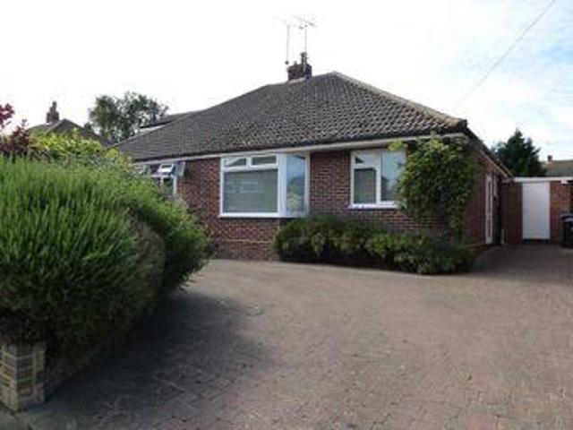 2 Bedrooms for rent in Whitehall Gardens, Canterbury, Kent CT2