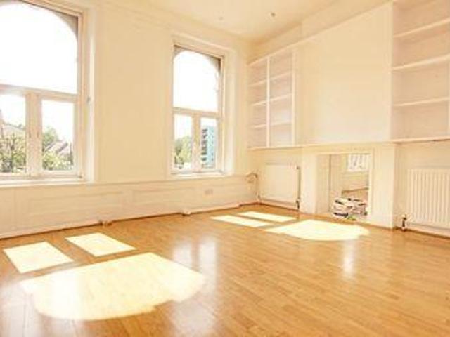 2 Bedrooms for rent in Wightman Road, London N8