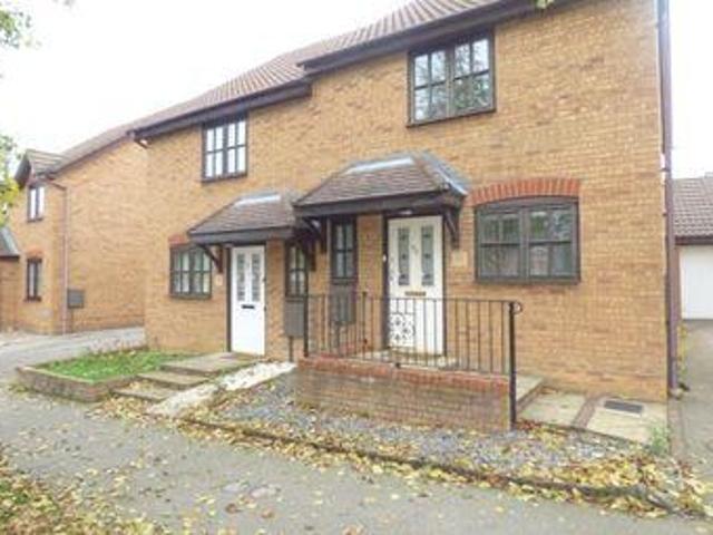 2 Bedrooms for rent in Wolfscot Lane, Emerson Valley MK4