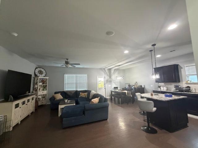 2 bedrooms for rent