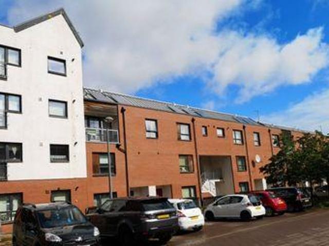 2 Bedrooms for sale in Moffat Way, Edinburgh EH16