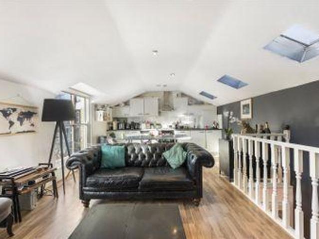 2 Bedrooms for sale in Alloway Road, Bow, London E3