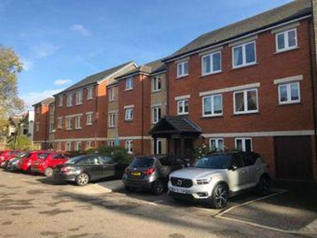 2 Bedrooms for sale in Argent Court, Leicester Road, New Barnet EN5